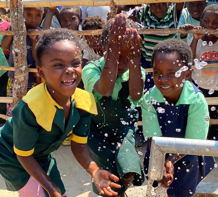 Water for Kids, helping people to get safe drinking water for the first ...